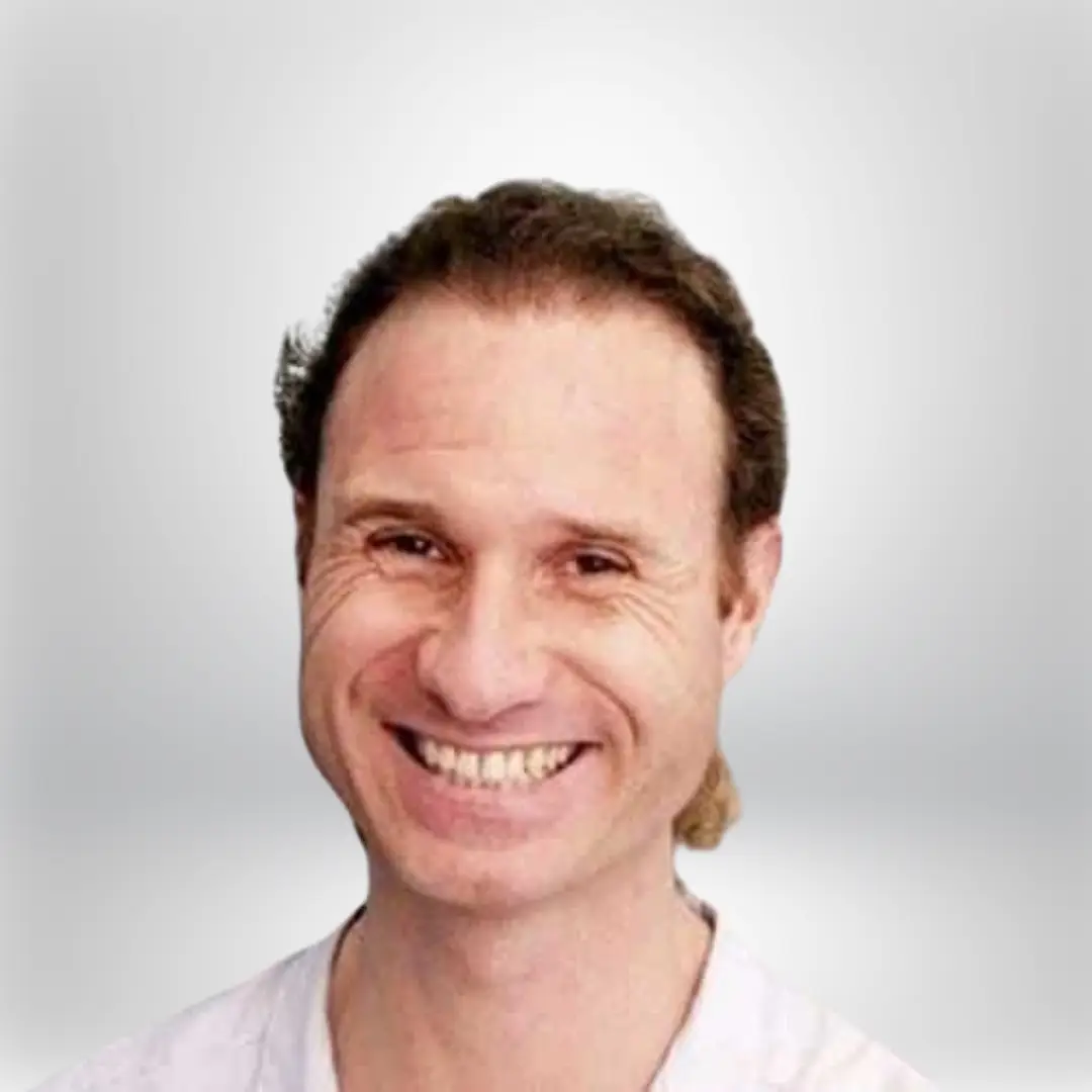 Dr Juan Alberto Fernández, Clínica Fernández ZAGA Center Ibiza